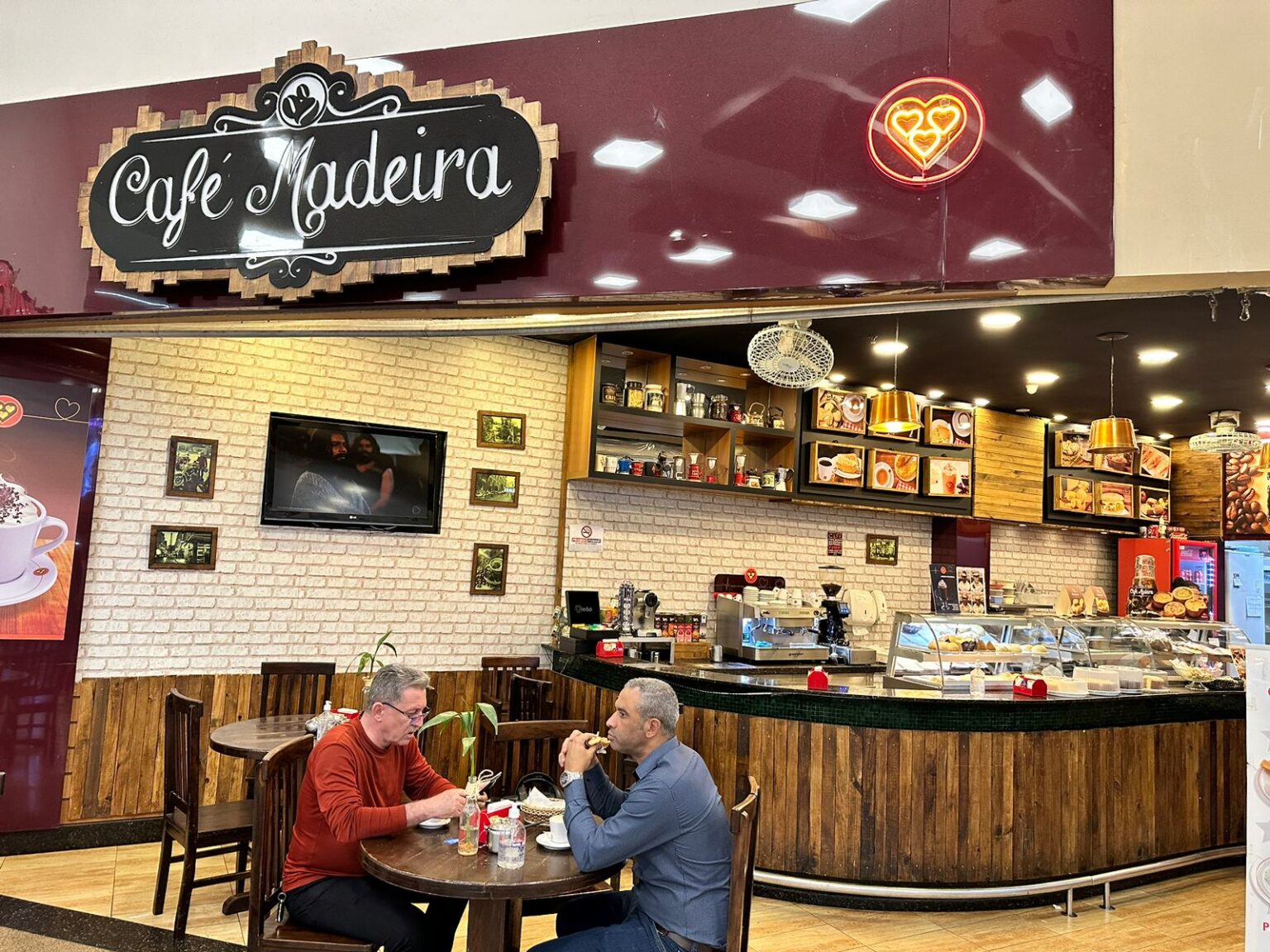 Lojas Praça – Hipermercado Bergamini
